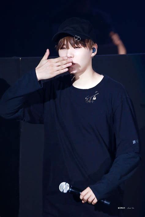 Pin Auf Btssugamin Yoongi