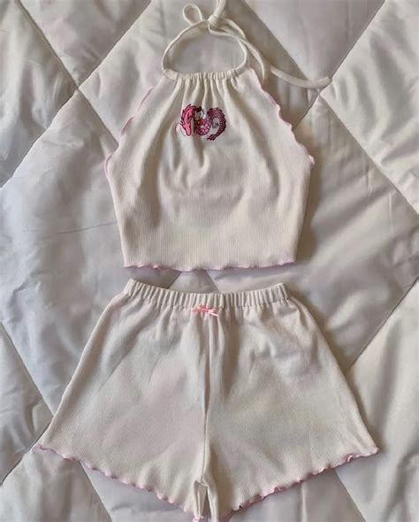 ‎لیونا فروشگاه تخصصی پوشاک زنانه 👗‎ Liyonashop • Instagram Photos And Videos