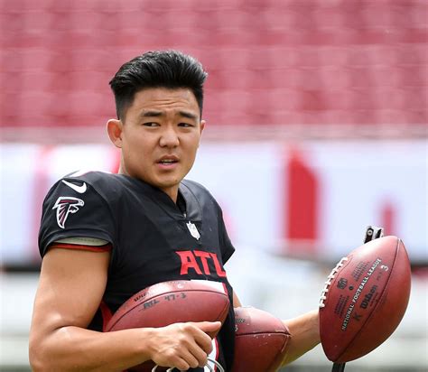 Download Younghoe Koo Atlanta Falcons Kicker Wallpaper