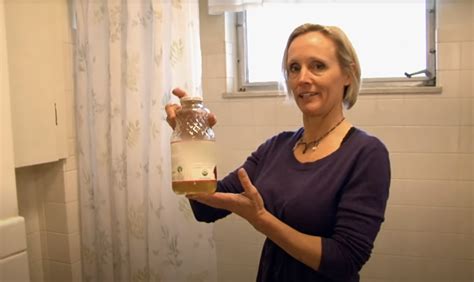 Meet Woman Who Pees In A Jar And Refuses To Shower At Home To Save Money On Her Water Bill The