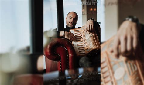 Aleksandar Sofronijevic Der Star Mit Der Harmonika