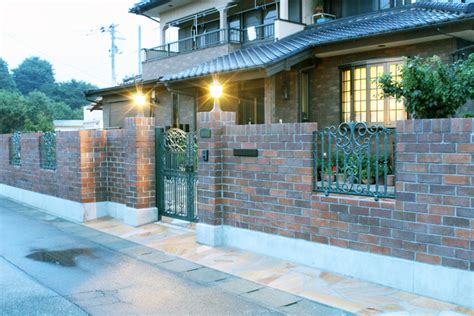 『ホッとするファサードライティング』 Work 施工事例 栃木県小山市・宇都宮市を中心に、外構・エクステリア・ガーデン・造園工事。地域