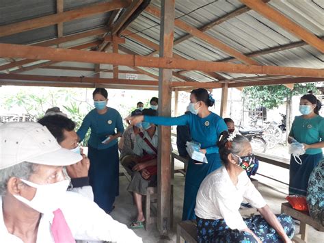 ပေါက်ခေါင်းမြို့နယ်၌ ကိုဗစ် ၁၉ ရောဂါ ကာကွယ်ထိန်းချုပ်နိုင်ရေးအတွက် Mask များ အခမဲ့ဝေငှပေး