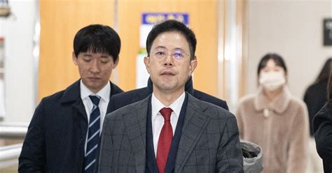 법정 향하는 손준성 검사