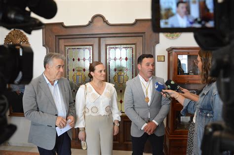 Almonte muestra su apoyo al Hermano Mayor de la Matriz de la Romería