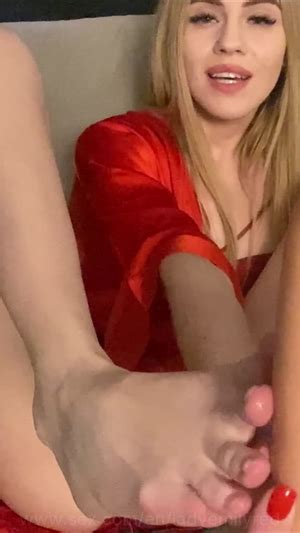 Ladyemilyred I Will Make You So Pleased That You Will Cum Many Times