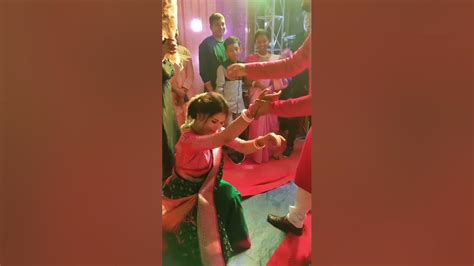এরকম যেন একটা ভালোবাসার মানুষ পায় যেনো তার পাশে সারা জীবন থাকতে পারি 😘