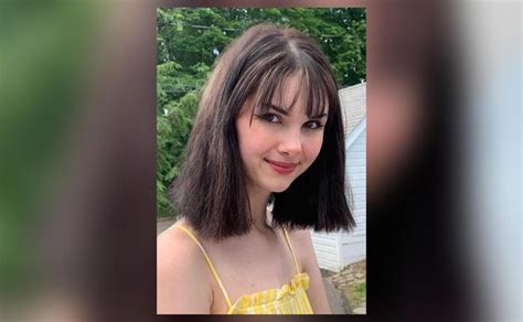 Mother Of Murdered Influencer Sues Us Officials After Sex Video Shared