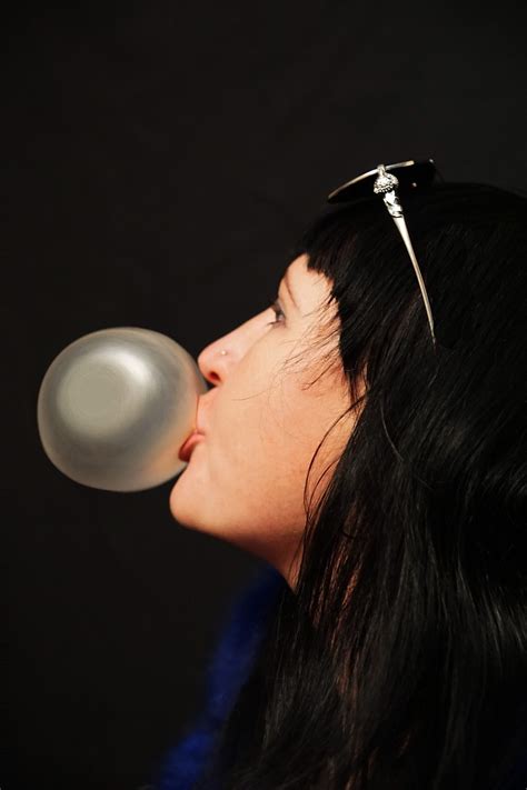 Mujer Joven Morena Burbuja Sesión Foto gratis en Pixabay Pixabay