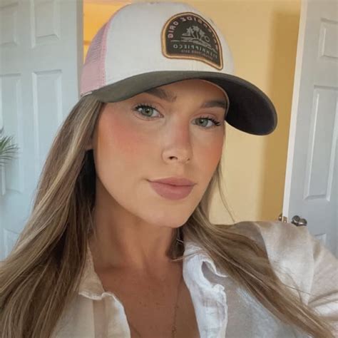 Paige Jeffries Paigejeffries • Threads Say More