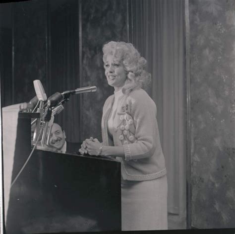 Donna Douglas Who Played Elly May Clampett In The Beverly Hillbillies