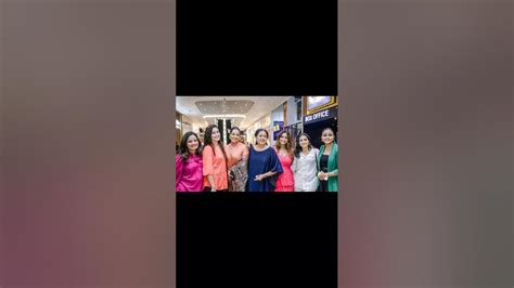 මාලනී ෆොන්සෙකා කෙල්ලො ටිකත් එක්ක ෆිල්ම් එකක් බලන්න ගිහින්🤭 ️😁divithura
