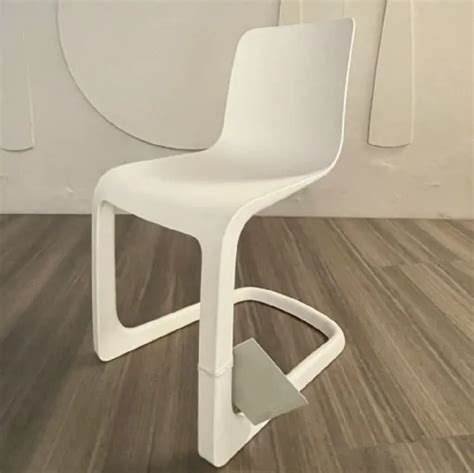 Sedie Evo C Vitra Un Tocco Di Eleganza Per La Tua Casa