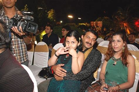 Top 10 Manoj Tiwari Photo And Wallpaper मनोज तिवारी का फोटो और वॉलपेपर