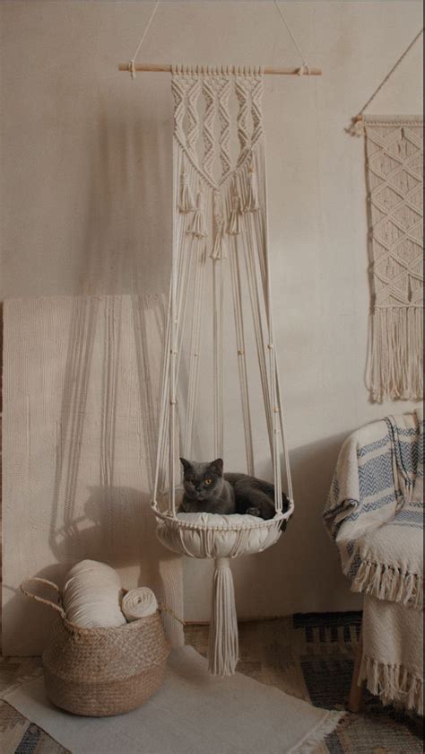 Гамак-лежанка для котиков.🐾 •macramecathammocks• | Animal room, Macrame ...