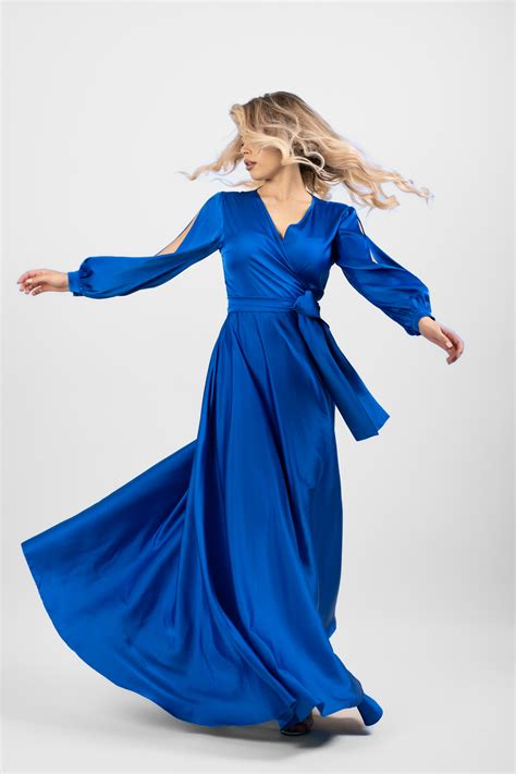 Rochie Albastru Electric Tip Halat Satin Lover • La Donna