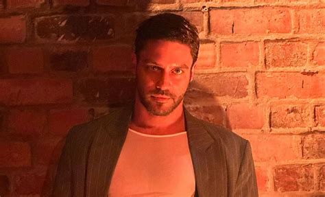 La Colombiana Que Conquistó El Corazón Del Actor Argentino De Rojo