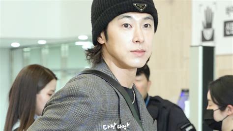 유노윤호, 240510 김포공항 출국 (Yunho ユノ ユンホ 동방신기) - YouTube