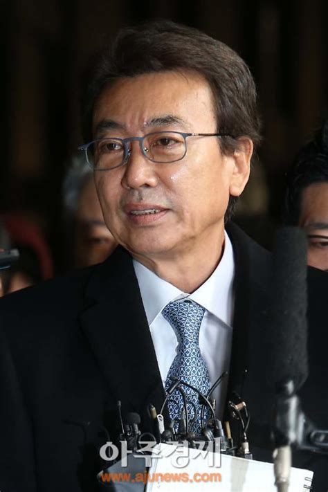 정윤회 오늘 검찰 출석언론앞에 처음 꺼낸 말 엄청난 불장난 아주경제