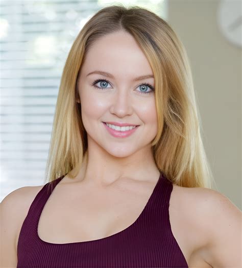 Nikole Nash Model Wiki Age Biography Height Photos Videos More