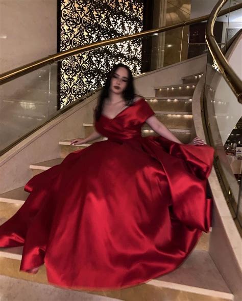 𝙎𝙤𝙛𝙞𝙖🧚🏻‍♀️s Instagram Post Я в моменте🌙” Instagram Posts Instagram Style