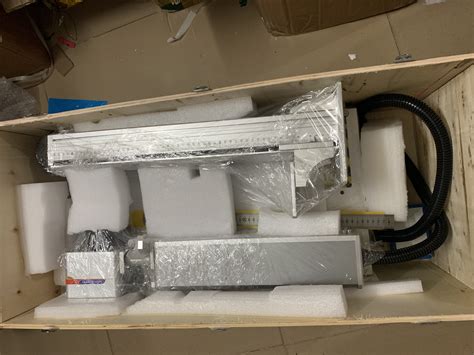 Auto Focus 50W Raycus Fiber Laser Marking Machine 30W 20W Metal