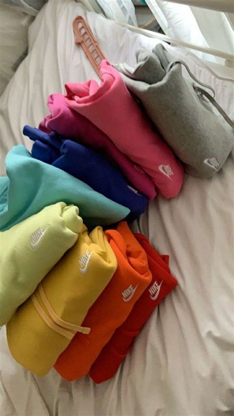 Pin By Kayliiwagner On Quick Saves Cute Nike Outfits Nike Outfits Nike