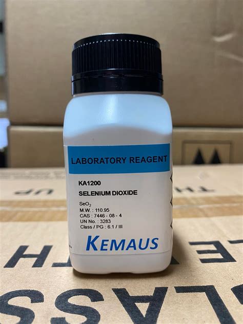 Selenium Dioxide 99 5 Lab Grade 100 กรัม ขวด ยี่ห้อ Kemaus Australia แล็ป วัลเล่ย์ สาร