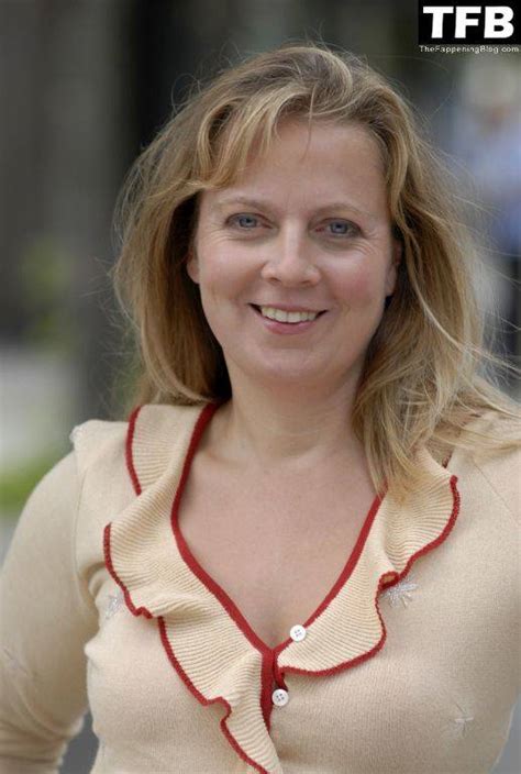 Gabriela Maria Schmeide Pussy The Fappening Plus