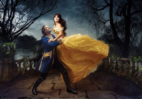 Disney Themed Celebrity Portraits By Annie Leibovitz Bored Panda