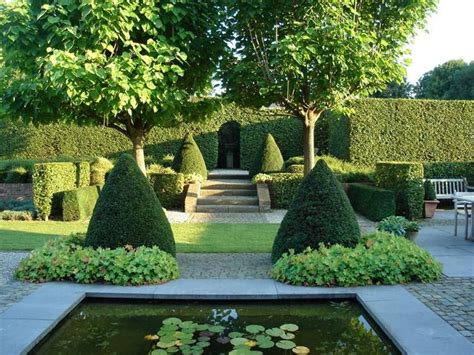 Classic English Garden Design