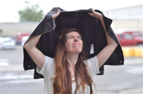 25 Ingenious Clothing Hacks Everyone Should Know