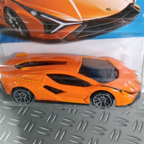 Hot Wheels Lamborghini Sian Fkp 37 Rare Collectible Miniature Model 1