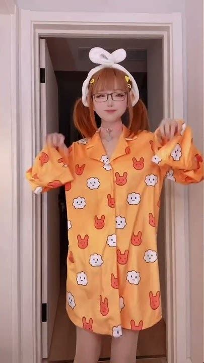 Anime Girl Xiaorou Kawaii Dance With Yowu Headphones Youtube