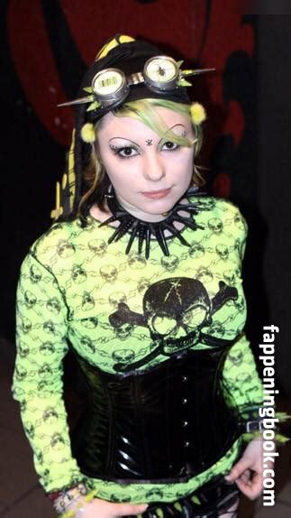 Divi Anni Divine Nude OnlyFans Leaks Fappening FappeningBook