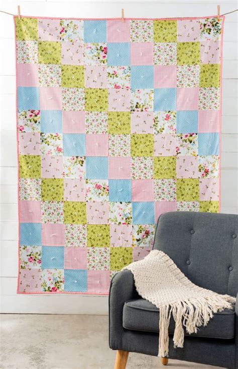 Sew This Hip To Be Square Quilt Free Pattern Craft Warehouse