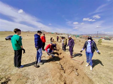 Автотээврийн Монгол Улсын Ерөнхийлөгчийн санаачилсан “Бүх нийтийн мод тарих өдөр” т нэгдлээ