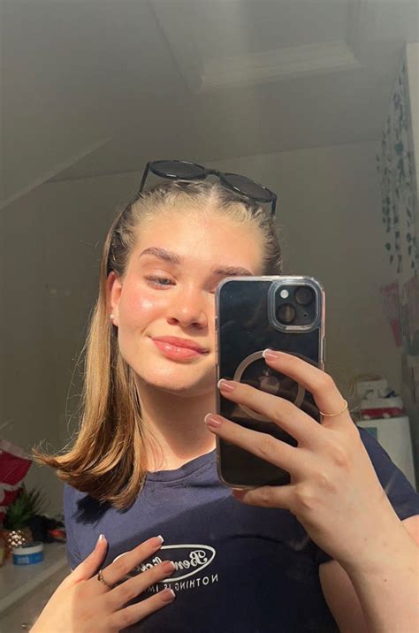 Model Xx Emma Uploaded 1st November 2023 0209 Pm