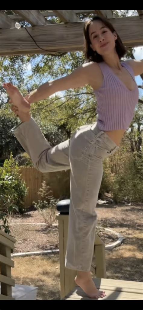 Jules Aris Feet