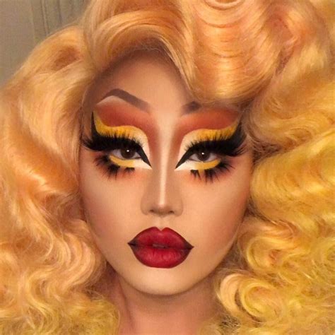 Pin By Milina On Cross Dressersdrag Queens Drag Queen Makeup Drag