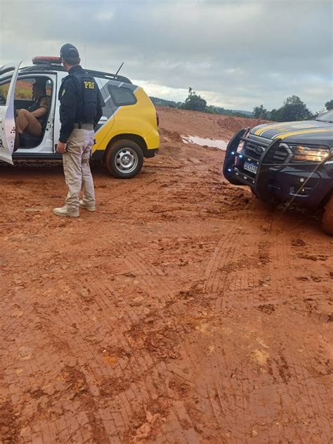 Caminhoneiro é encontrado morto e amarrado dentro do veículo em Tibagi