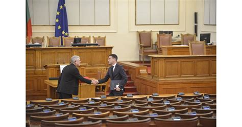 Никола Минчев с условие да бъде избран председател на парламента
