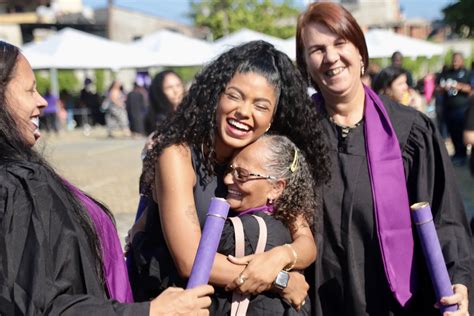 Joyce Trindade Uma Mulher Com A Vida Transformada Transforma Uma Geração