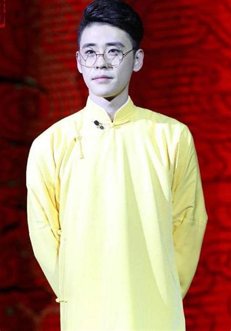 張雲雷手術後報平安，曬出體內的鋼釘引熱議，網友：看著都覺得疼 每日頭條