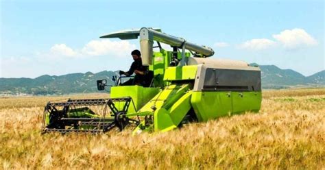 북한 예년에 없는 밀 보리 작황”···‘쌀·옥수수→‘쌀·밀·보리 정책 선전