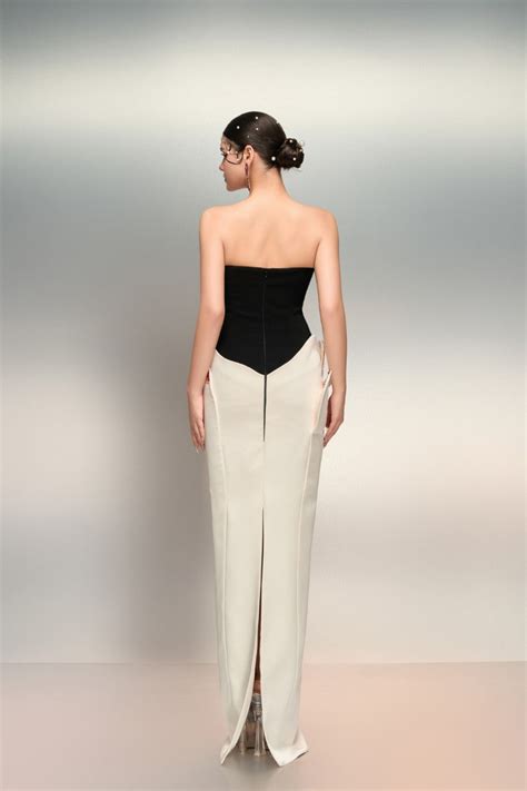 Shamsa Crepe And Silk Taffeta Dress In White And Black Cult Mia 21six