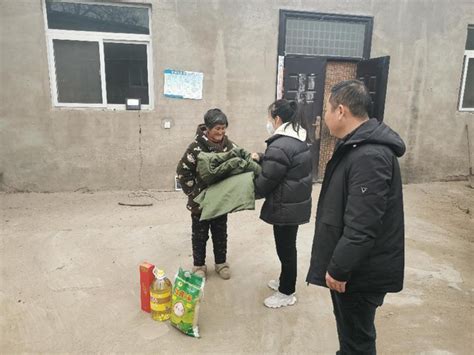 浓浓关怀温暖人心｜龙亭区医保局节前走访慰问困难群众