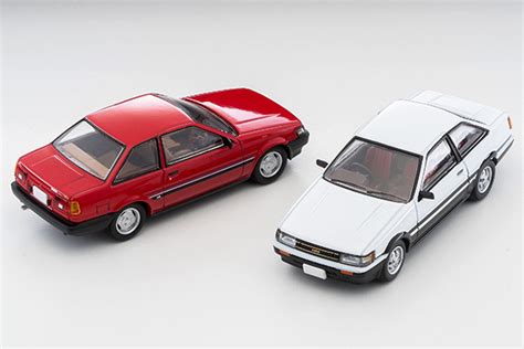 LV N284a Toyota Corolla Levin 2 Door GT APEX White Black 84 HLJ