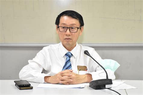 นายแพทย์ล่ำซำ ลักขณาภิชนชัช รองผู้อำนวยการด้านการแพทย์ สถาบันบำบัดรักษาและฟื้นฟูผู้ติดยาเสพติด