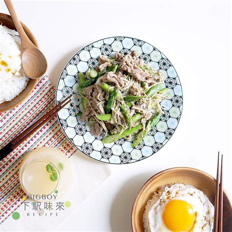 Truffled Asparagus And Sliced Pork Stir Fry
